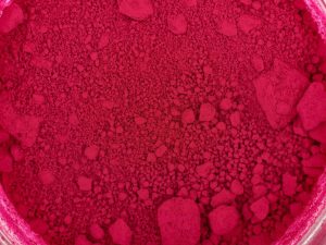 ¿Que color es carmín? Características y usos del tono vibrante