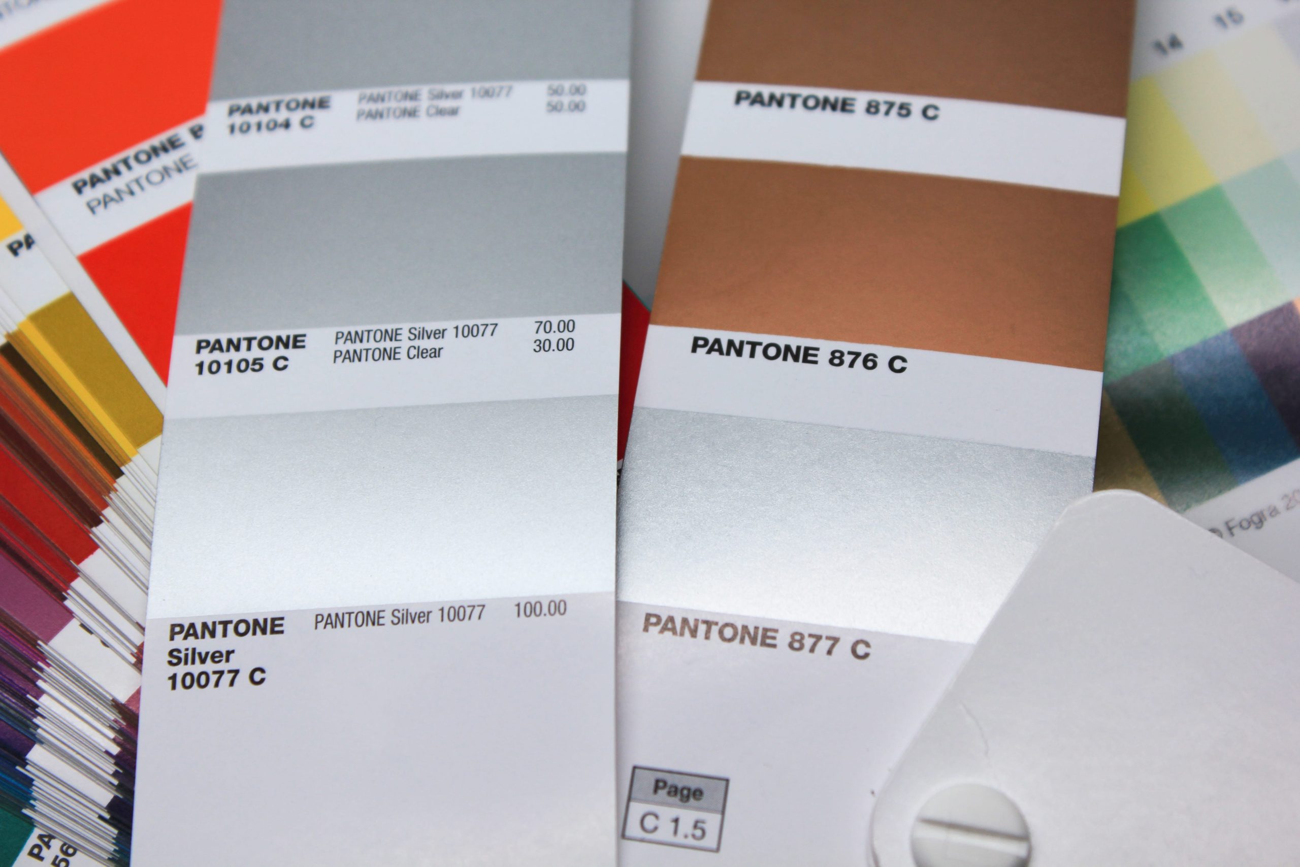 Qué número es el color plata: códigos y significados
